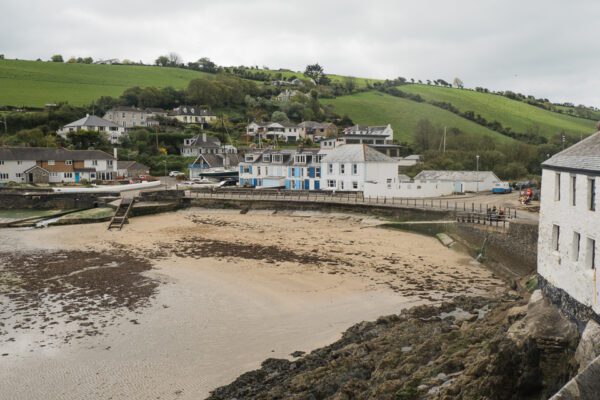Porthpean Beach Guide | Plan your visit to Cornwall