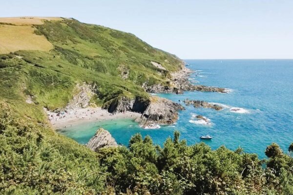 Millendreath Beach Guide | Plan your visit to Cornwall