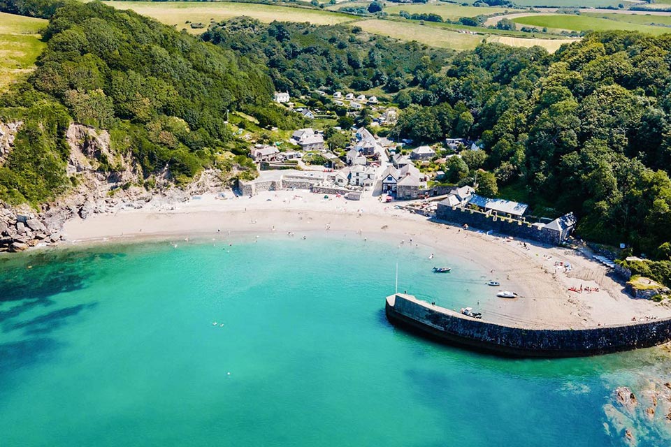 Polkerris Beach Guide | Plan your visit to Cornwall