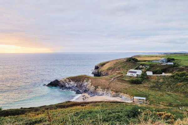 Pentreath Beach Guide | Plan your visit to Cornwall